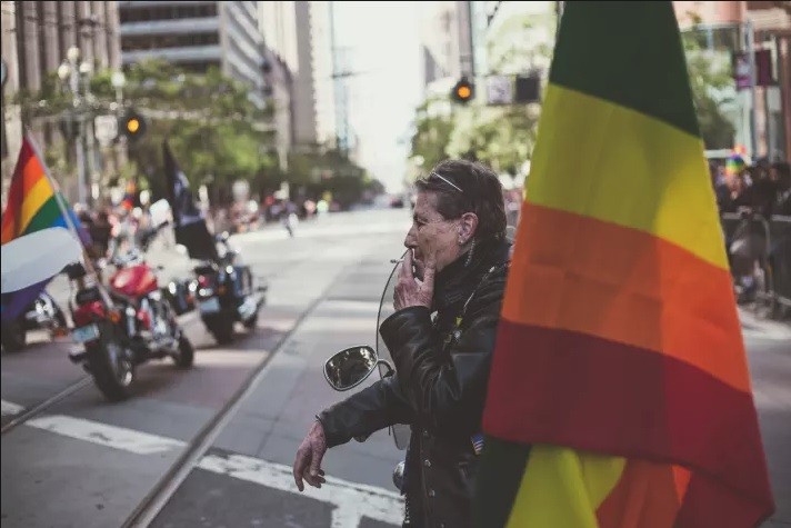 Η ακτιβίστρια Soni Wolf μέλος των "Dykes on Bikes" δεν είναι πια μαζί ...