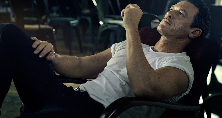 Ο Λουκ Έβανς κυκλοφόρησε το 2ο single του άλμπουμ του "At last ...